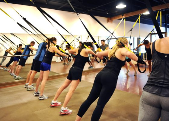 TOP 10 meilleurs exercices avec sangles TRX pour débutants + BONUS